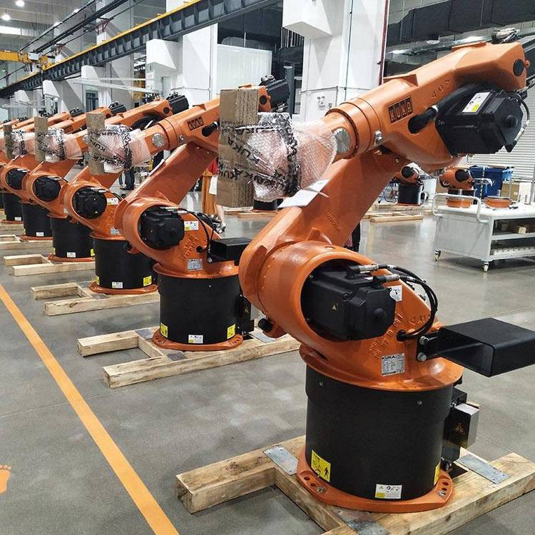 Kuka KR60の自動6軸線のローディングおよびロボット腕延長2033mm負荷60kgを荷を下すこと